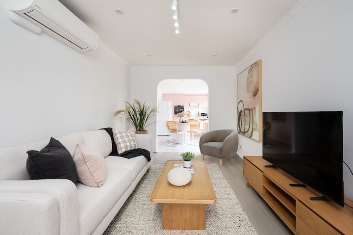 Westside Lake And Bay - Altona - Melbourne