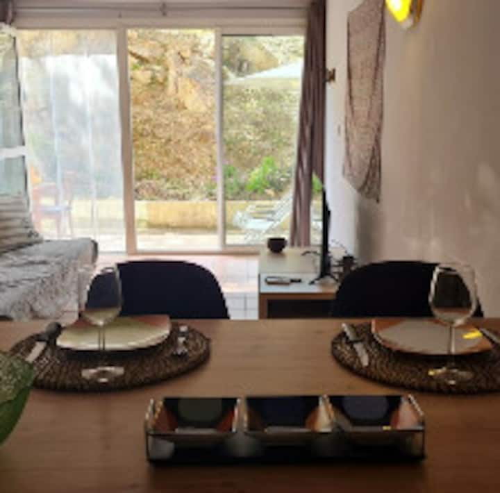 Agréable F2 Avec Clim Wifi Dans Résidence - Serra-di-Ferro