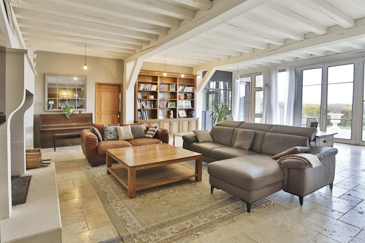 Domaine Situé Au Coeur De La Campagne Vendéenne - Chantonnay