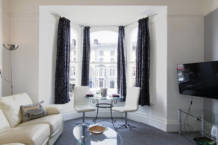 Appartement-de Luxe-sdb Privée Avec Douche-vue Pla - Llandudno