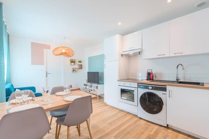 Appartement 1 Chambre Proche Tram, Chr + Parking - Roubaix