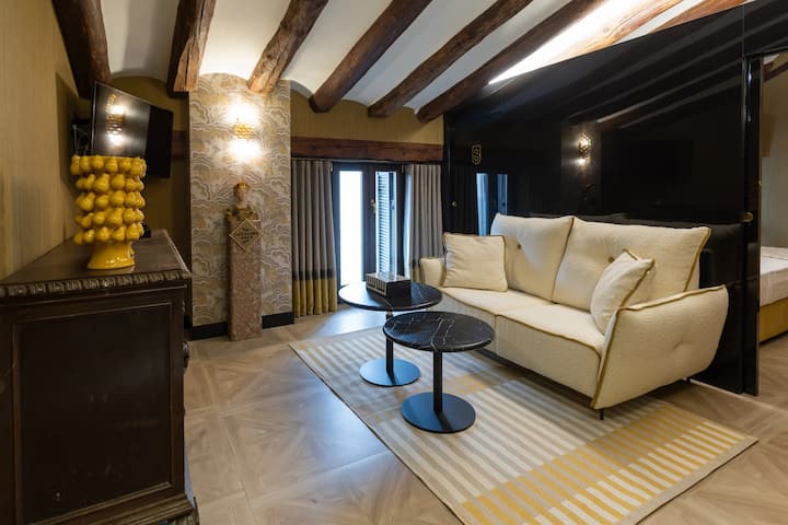 Suites 5 Sentidos - Catalina De Foix - Tudela