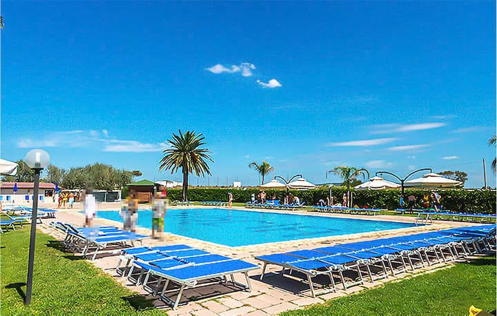 Lovely Home In Tarquinia With Swimming Pool - Tarquinia