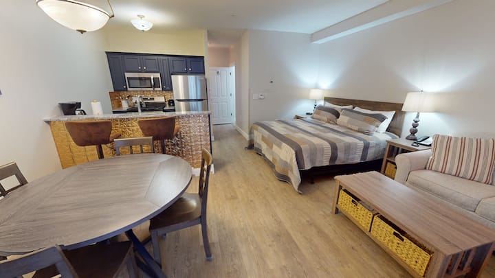 New! Seneca 215 - Brigham Studio Condo - Kumbrabow State Forest, Huttonsville