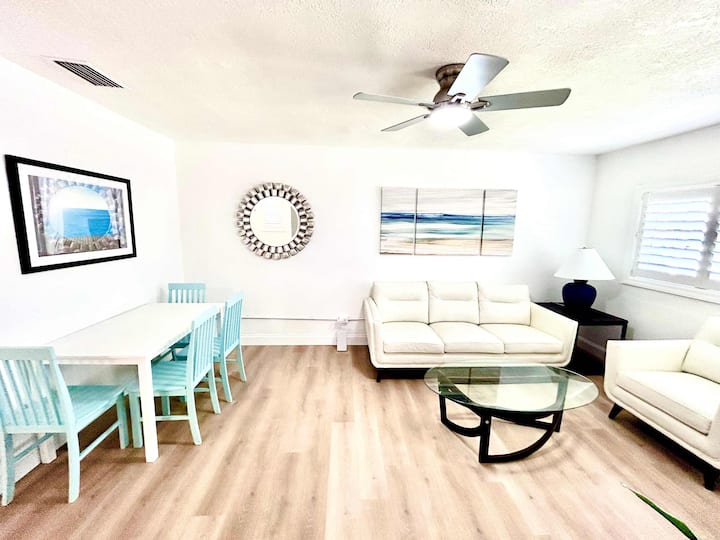 Newly Renovated Modern Apartment - 2 Of 2 - Punta Gorda, FL