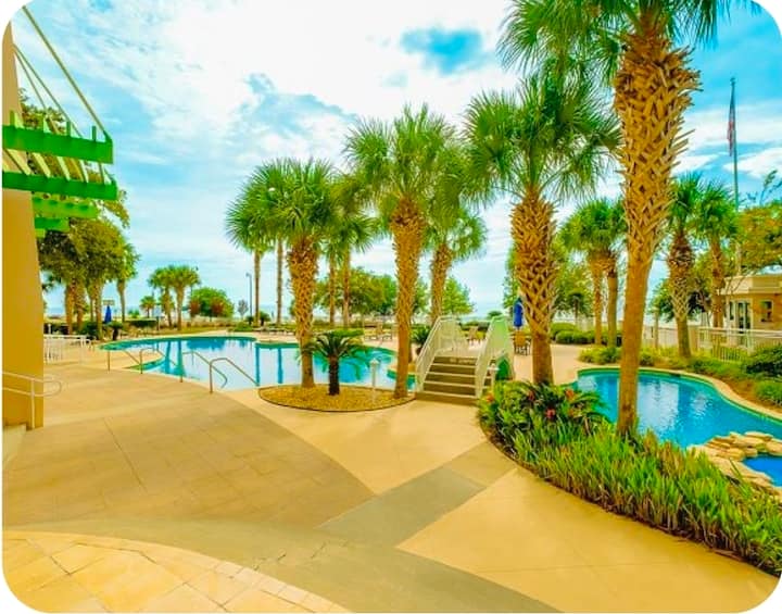 3br 2ba Beachfront Condo - Gulfport, MS