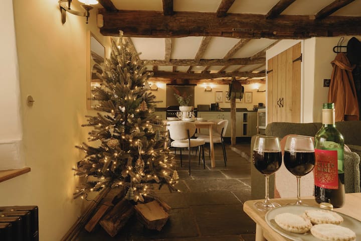 Stylish Country Cottage Nr Ambleside, By Letmestay - Grasmere