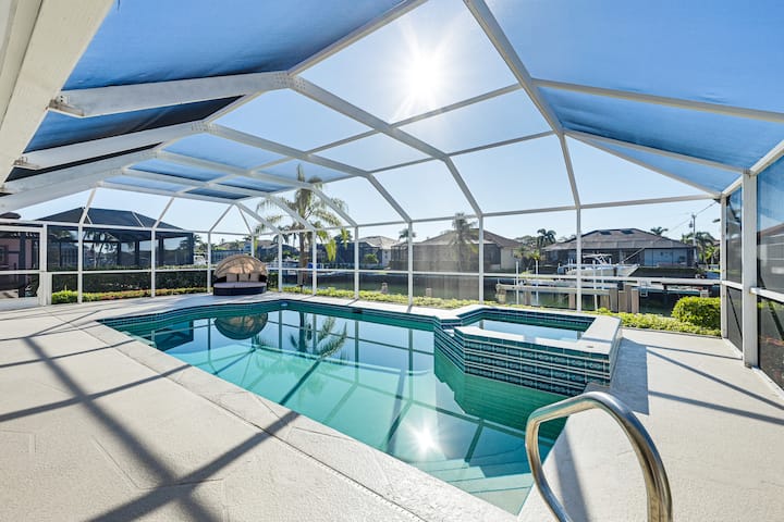 2 Mi To Public Beach: Marco Island Home W/ Dock - Marco Island, FL