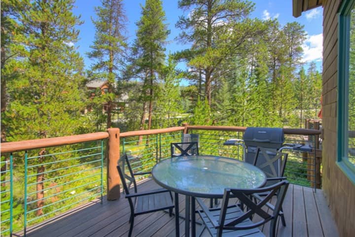 Premier Keystone 3br Townhome W/ Resort Access - Silverthorne, CO