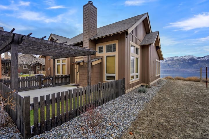 Cozy Vineyard Cottage At Veranda Beach - Osoyoos