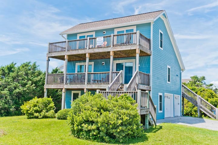 Living Under The Rainbow, Almost Oceanfront Home - Emerald Isle, NC