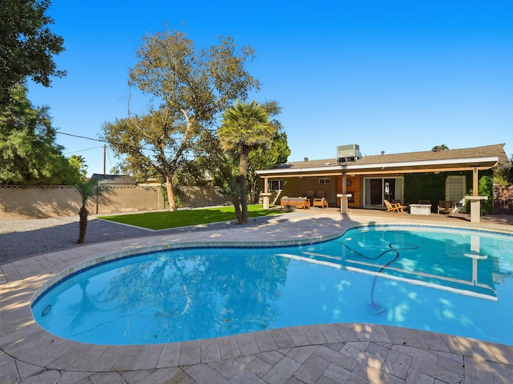 Elegant Getaway W/ Pool And Fire Pit - Scottsdale, AZ