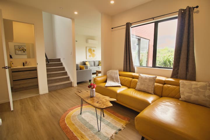 Beautiful Brand New Modern Living Getaway! - Auckland