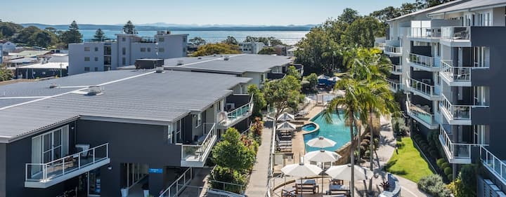 Stunning Three Bedroom Apartment - ネルソン・ベイ