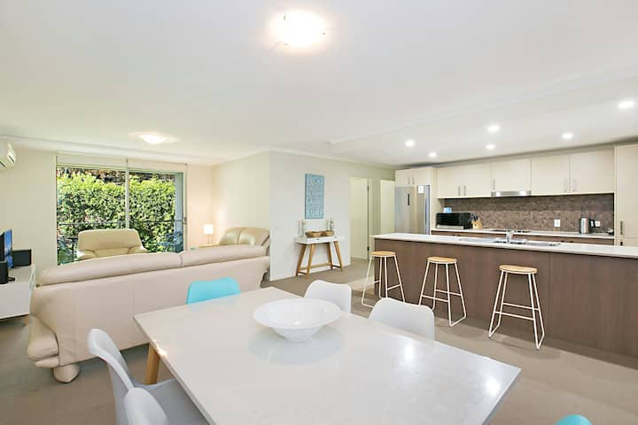 Stunning Three Bedroom Apartment Stay 2+ & Save - Port Stephens