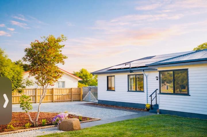 Bounty Family Retreat - Close To Cbd And Airport - Cambridge