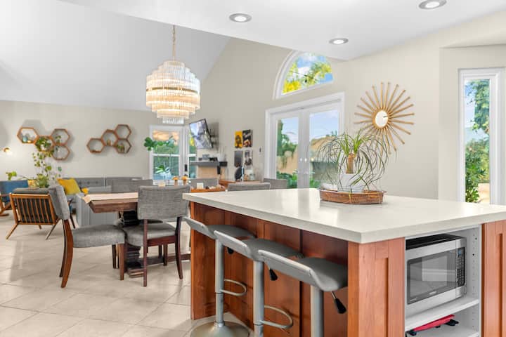 Cascada Oasis| Pet Friendly And Pool - Corona, CA