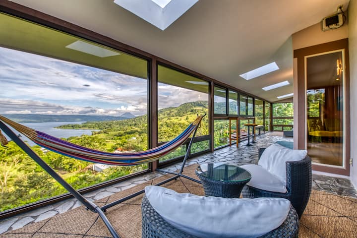 Astounding Views Of Lake Arenal And Arenal Volcano - Costa Rica