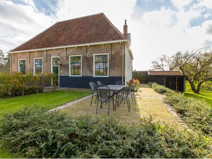 Farmhouse In Zeeland With Windmill Views - Goes