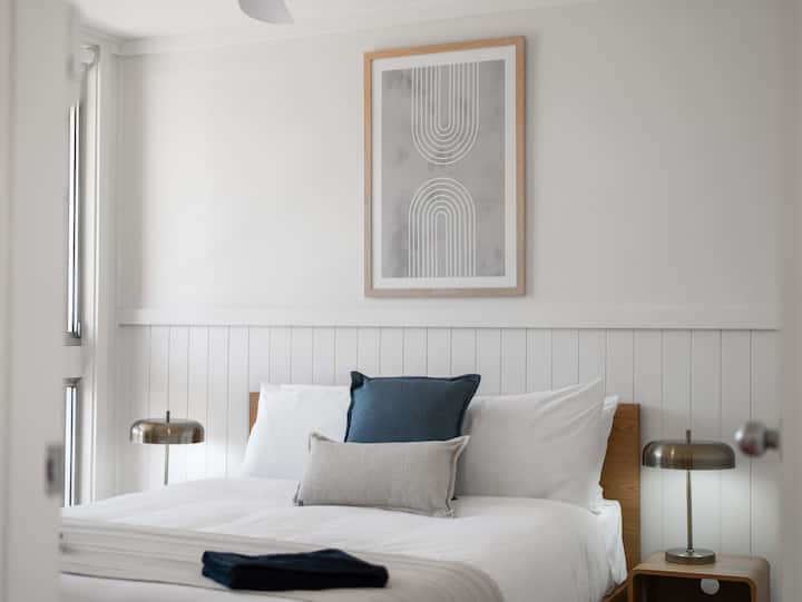 Prickly Pear Stays In Merewether - Ridge St - Newcastle
