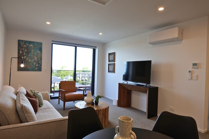 Fresh 1 Bedroom Apartment Close To Te Kaha Stadium - Christchurch
