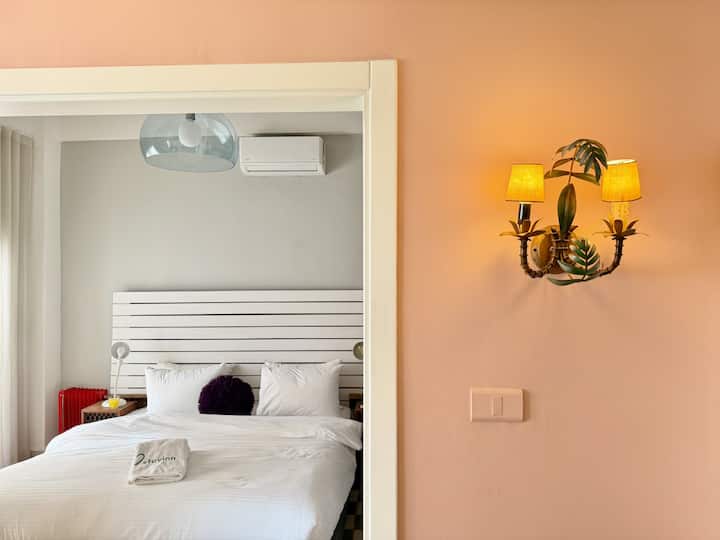 Marmika | 2br With Balcony In Mar Mikhael - Beirut