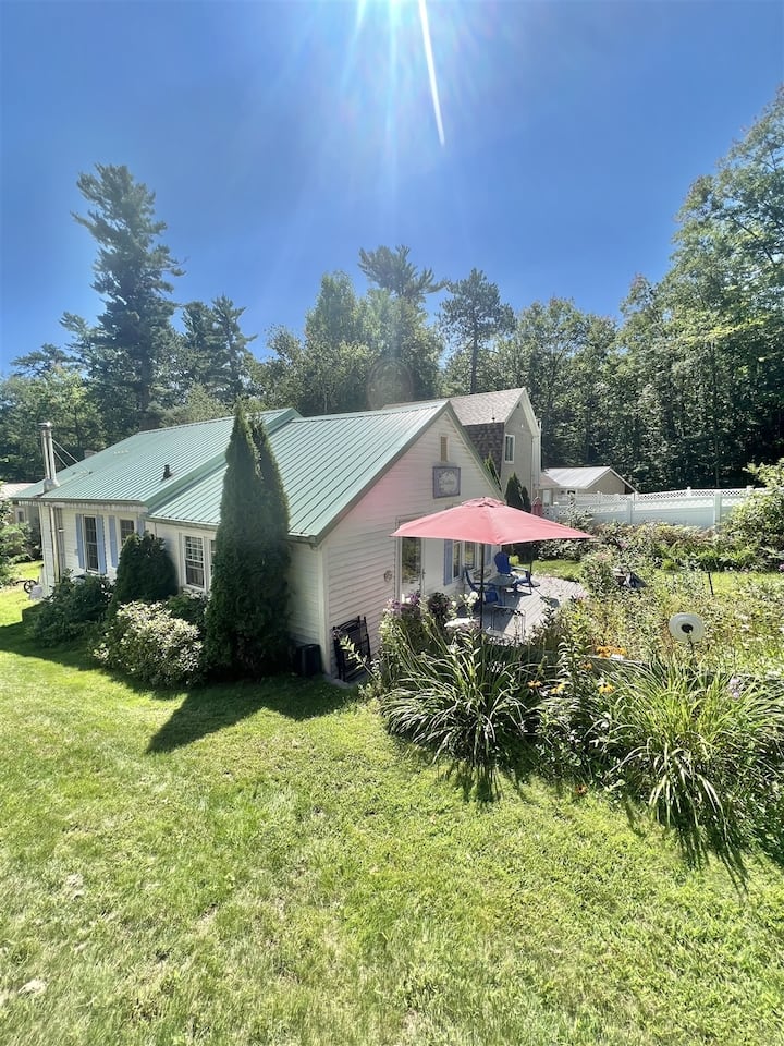 New! Pine Tree Cottage Limit 5 - Sebago, ME