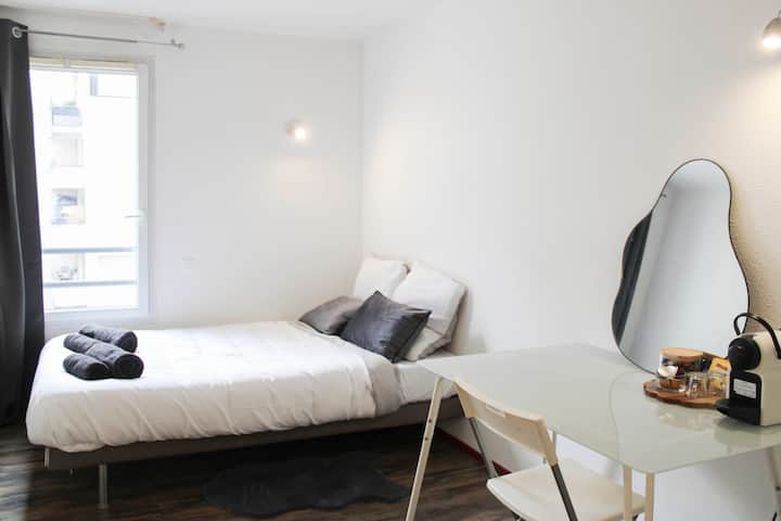 Studio Pratique Au Cœur De La Défense - Courbevoie