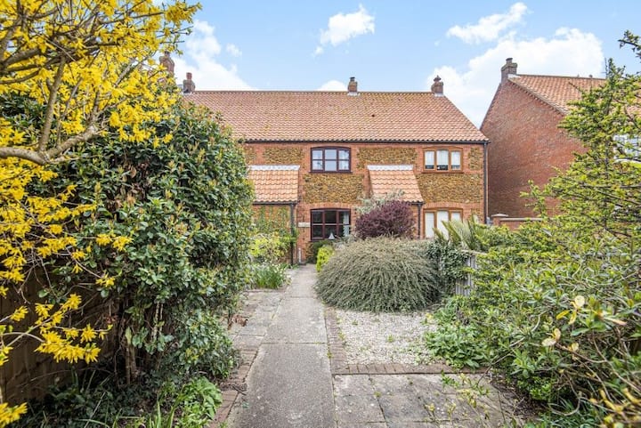 Old Hunny Cottage - Hunstanton