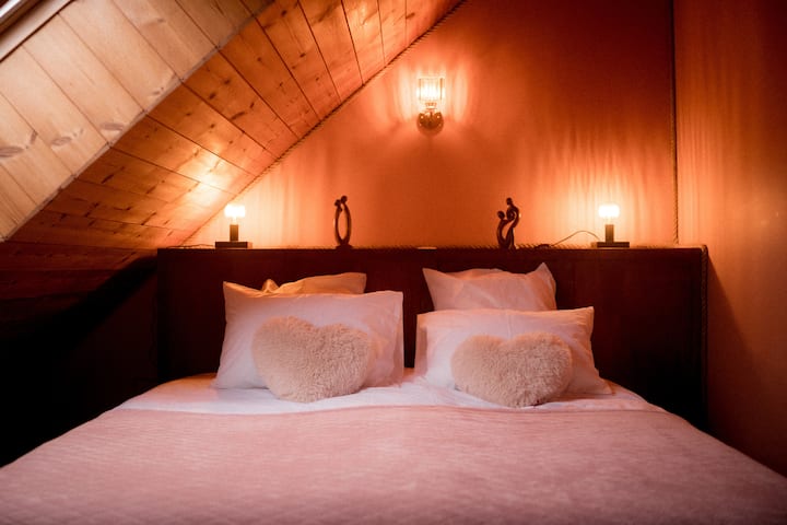 Suite Rouge Gorge - 2 Personnes - Vue Montagnes - Saint-Bonnet-en-Champsaur