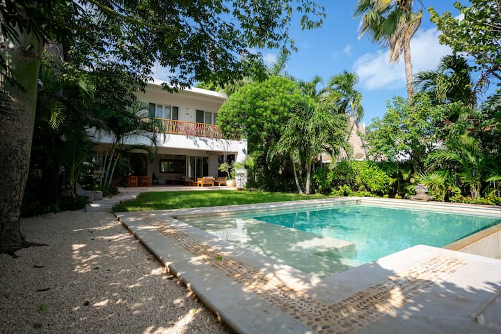 Villa La Ceiba | 5br | Waterfront Hotel Zone Luxe - Cancún