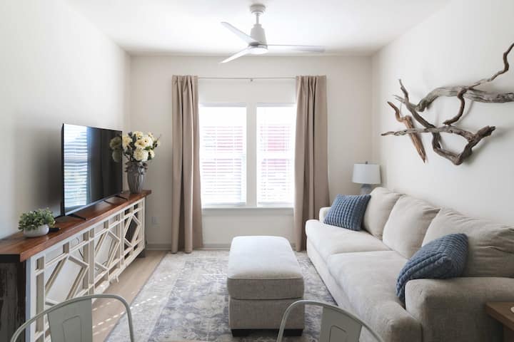 The Nesting Cottage Downtown Pensacola - Pensacola, FL