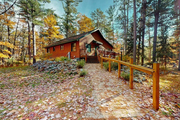 4br Riverfront Home W/ Boat House, Kayaks &Wet Bar - Manitowish Waters, WI