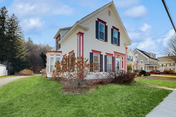 3 Br House, Piano, W/d, Wifi, Close To Skiing - Ludlow, VT