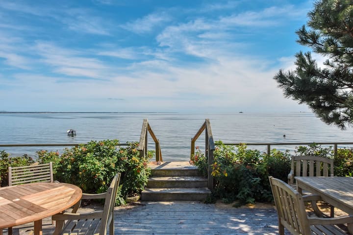 Waterfront With Private Beach, Stunning Views! - Provincetown, MA