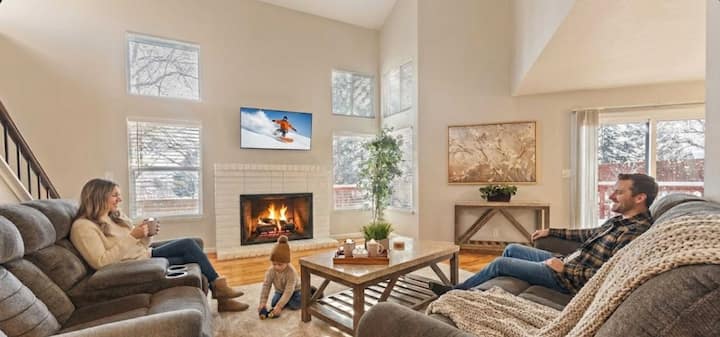 New! Cityside Stay 3br Family Retreat Near Dt With - 리노