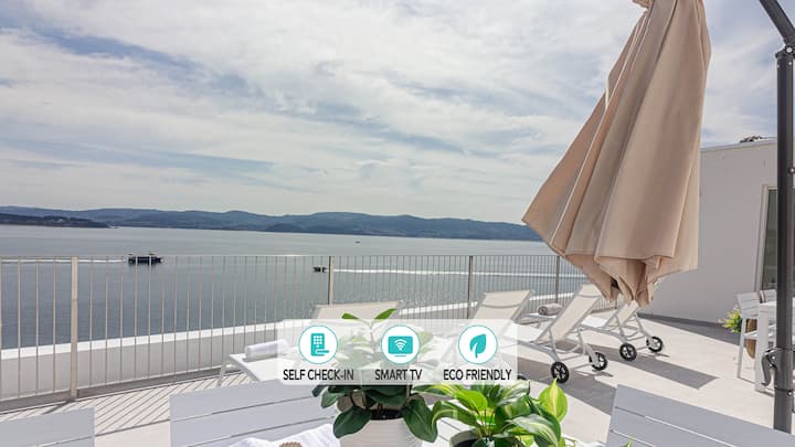 Blue Ocean Deluxe Terrace Rooftop - Portonovo