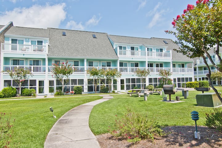 Pebble Beach G-202, Oceanside Condo - Swansboro, NC