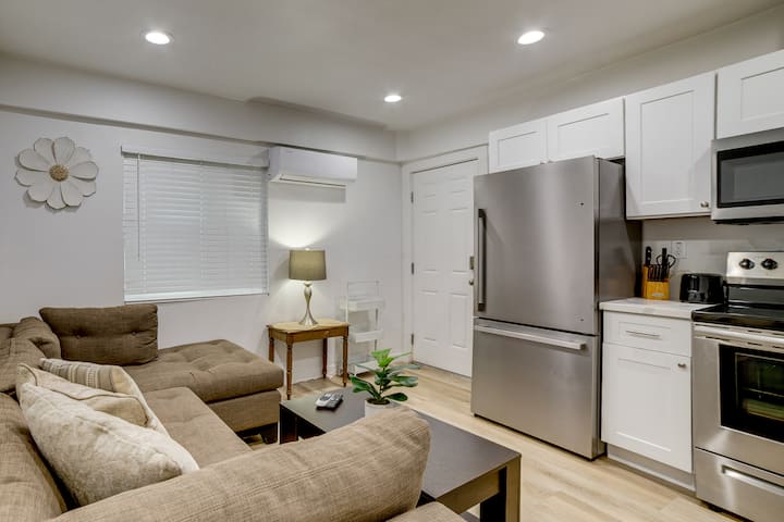 10 Mi To Riverside! Apt Near Ruhs Medical Center - Moreno Valley, CA