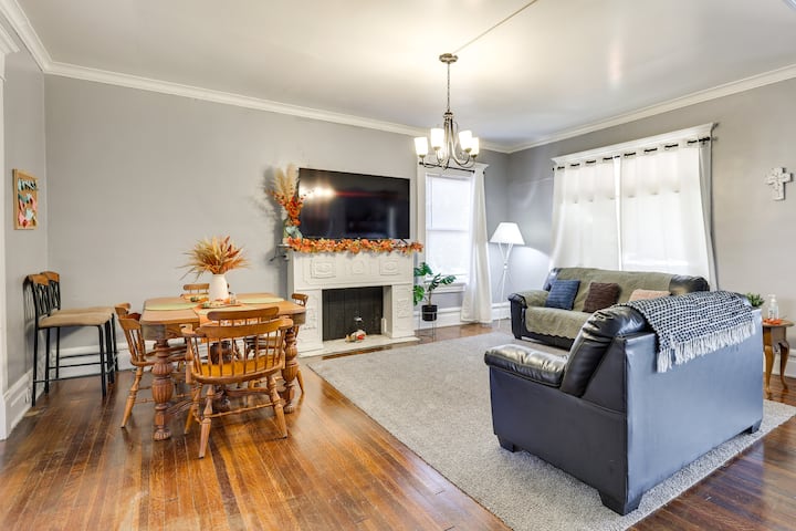 < 1 Mi To Youngstown State: Historic Home W/ Porch - Youngstown, OH