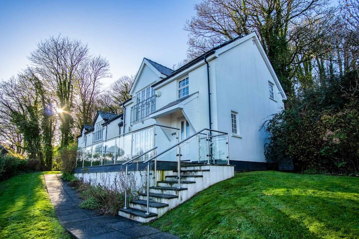 Caldey View Cottage - 1 Bedroom - Penally - Tenby