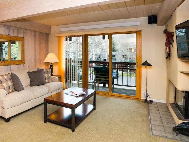 Lift One Condominiums - Unit 204 - Aspen, CO