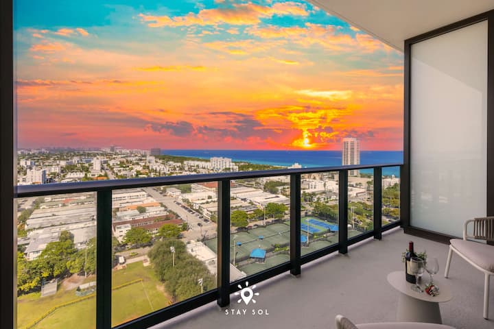 Modern Coastal Escape - Pool & Private Balcony - Miami Beach, FL