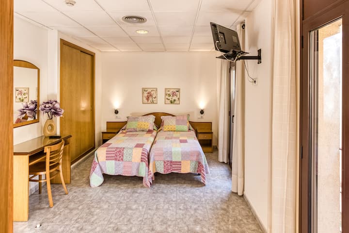 Habitació Triple - Figueres