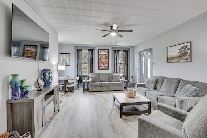 5 Mi To The Wilds: Spacious Family Hub, Game Room! - Ohio