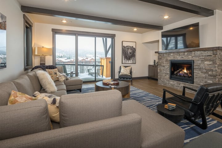 Big Sky Getaway Lone Peak Views Shared Hot Tub - Big Sky, MT