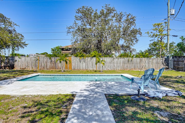3 Mi To Barefoot Beach! Haven W/ Pet-friendly Yard - Bonita Springs, FL