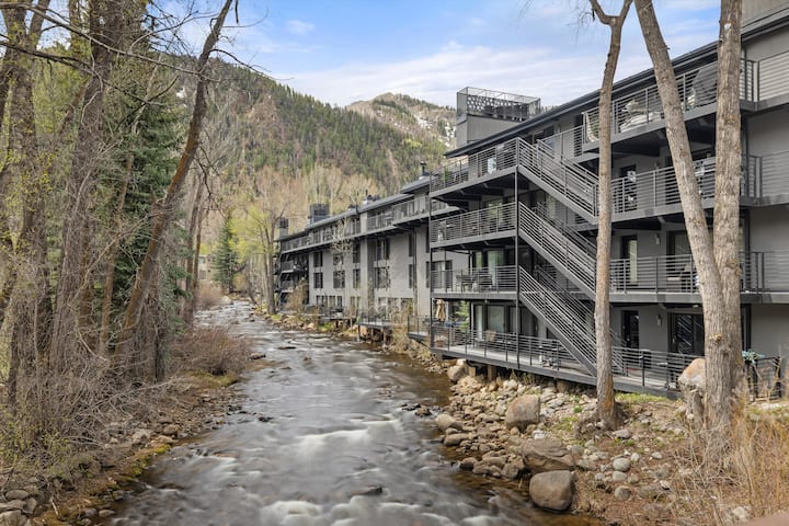 Downtown Aspen Condo On The River - Aspen