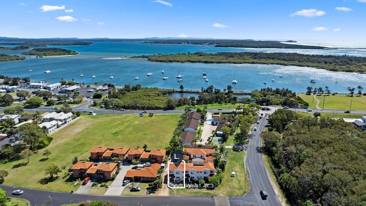 Tuscan Court 1 - Lifestyle Yamba - Yamba