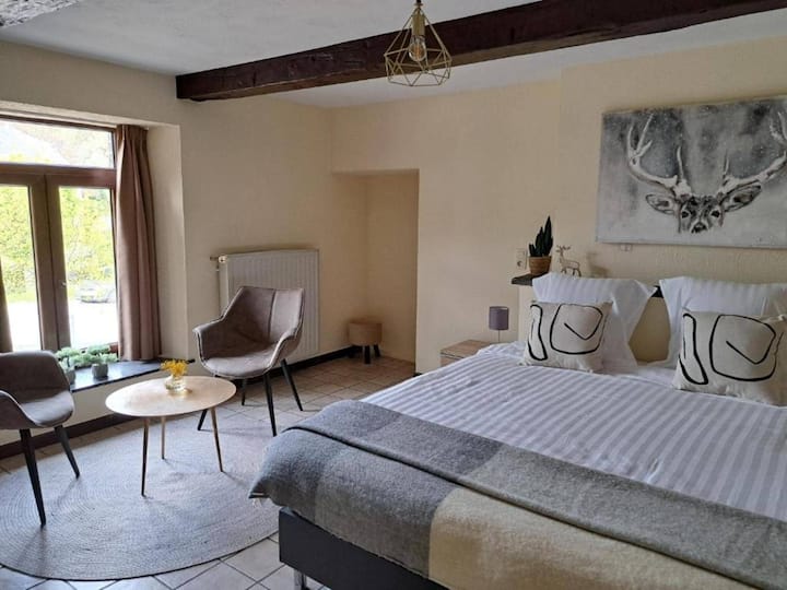 Au Coeur D'alle, Chambre Triple Avec Salle De Bain - Bouillon
